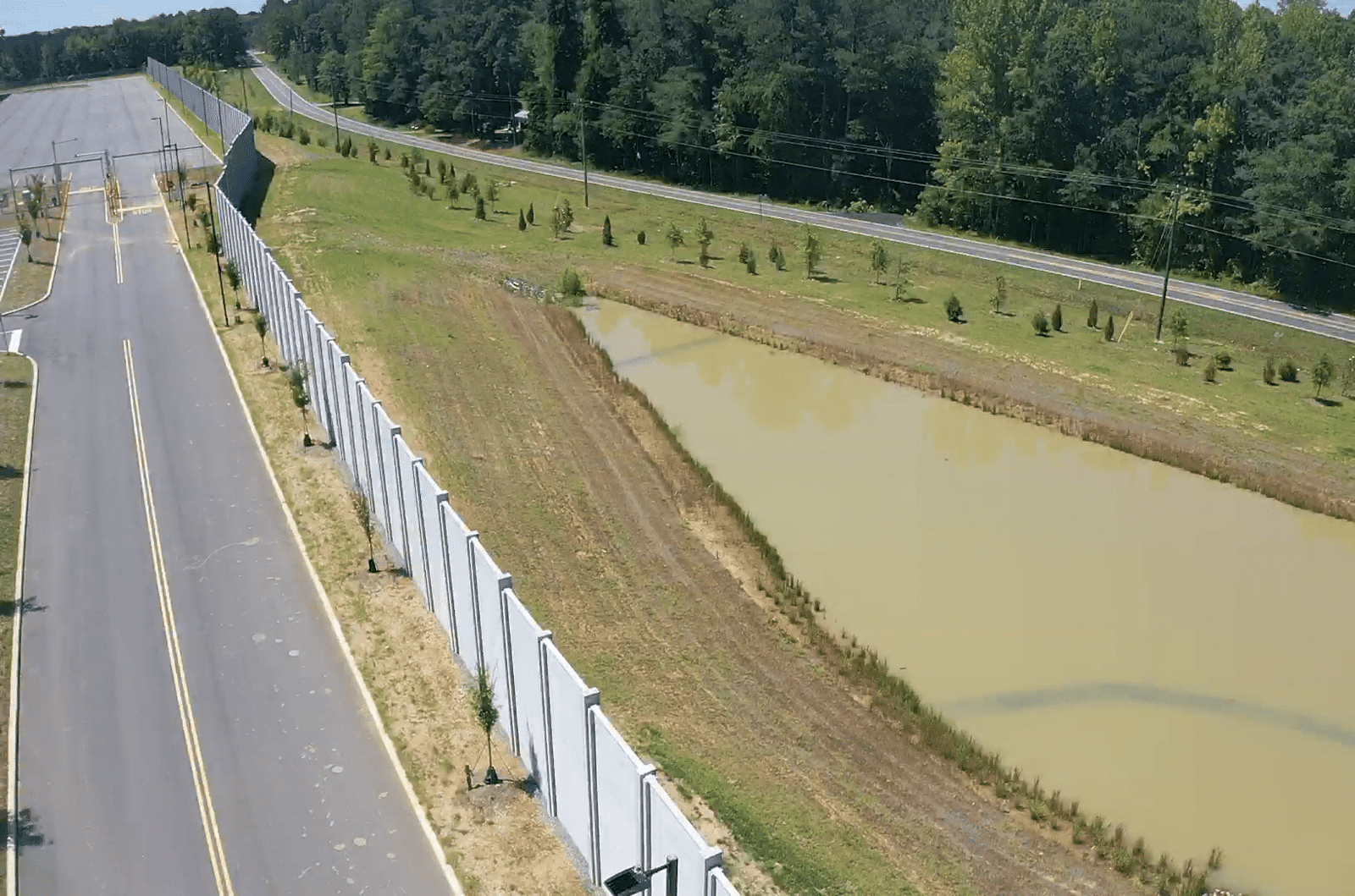 Plywall Project Gallery – PLYWALL® Noise Barriers
